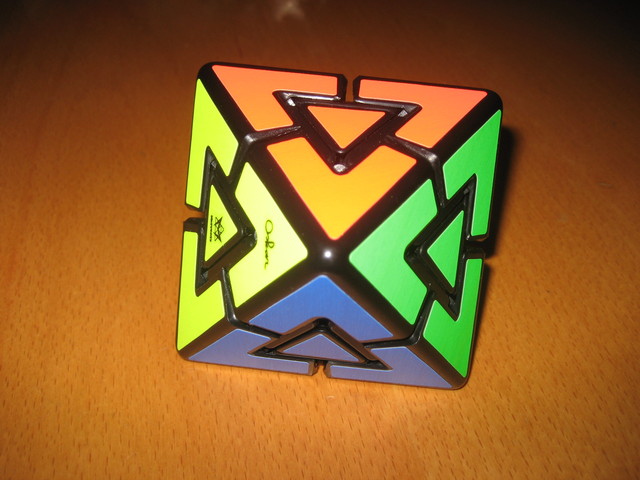 Extremely Puzzling: Pyraminx Diamond