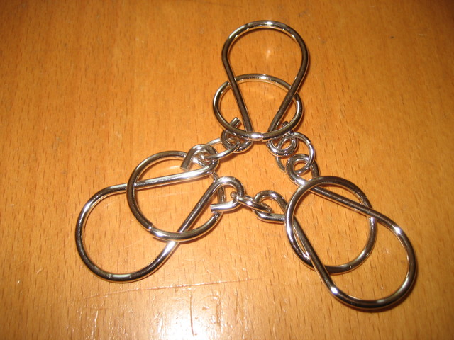 Extremely Puzzling: Advanced Solution Ring 3 Chain*