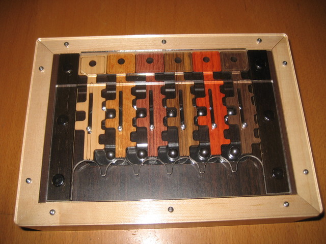 Extremely Puzzling: Six Keys Box