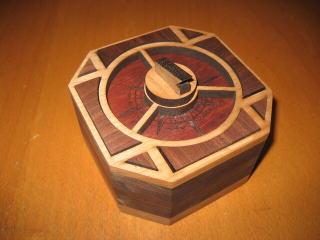 Extremely Puzzling: Pirate Compass