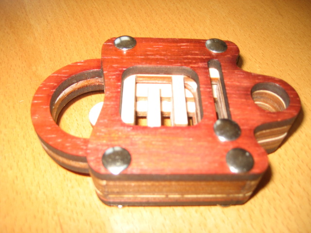 Extremely Puzzling: Sliding Lock Puzzle