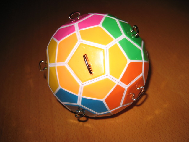 Extremely Puzzling: 12-Axis Small Magic Ball